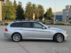 Grey BMW 320 2009 in Riga, with an engine capacity of 2.00 L and mileage of 342 thousand km for 3850 €, photo 3 on AUTOMOTO.COM.LV