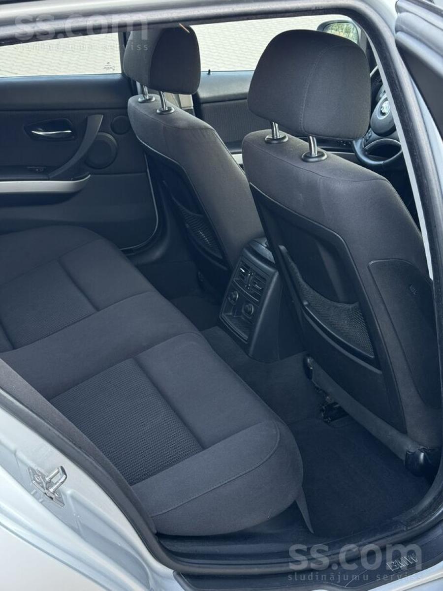 Grey BMW 320 2009 in Riga, with an engine capacity of 2.00 L and mileage of 342 thousand km for 3850 €, photo 11 on AUTOMOTO.COM.LV