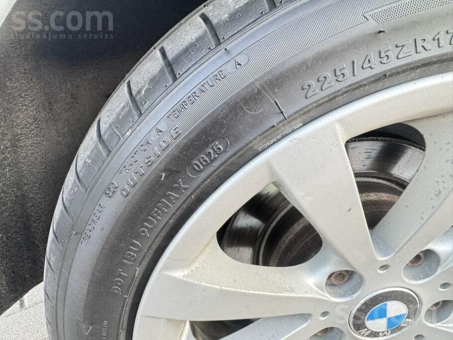 Grey BMW 320 2009 in Riga, with an engine capacity of 2.00 L and mileage of 342 thousand km for 3850 €, photo 16 on AUTOMOTO.COM.LV