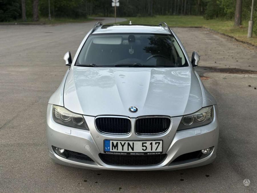 Grey BMW 320 2009 in Druskininkai, with an engine capacity of 2.00 L and mileage of 367 thousand km for 3499 €, photo 1 on AUTOMOTO.COM.LV