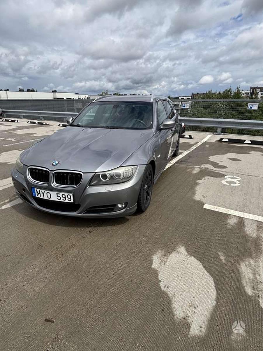 Grey BMW 320 2009 in Vilnius, with an engine capacity of 2.00 L and mileage of 408 thousand km for 3300 €, photo 6 on AUTOMOTO.COM.LV