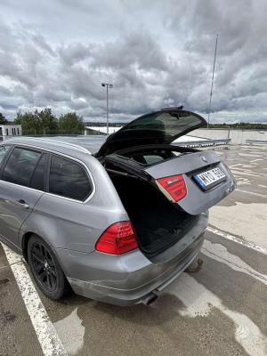 Grey BMW 320 2009 in Vilnius, with an engine capacity of 2.00 L and mileage of 408 thousand km for 3300 €, photo 11 on AUTOMOTO.COM.LV