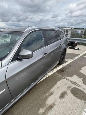 Grey BMW 320 2009 in Vilnius, with an engine capacity of 2.00 L and mileage of 408 thousand km for 3300 €, photo 13 on AUTOMOTO.COM.LV