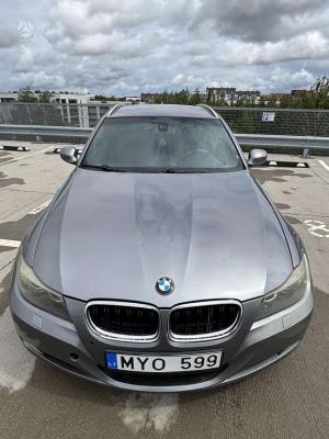 Grey BMW 320 2009 in Vilnius, with an engine capacity of 2.00 L and mileage of 408 thousand km for 3300 €, photo 14 on AUTOMOTO.COM.LV
