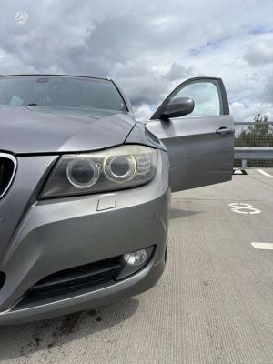 Grey BMW 320 2009 in Vilnius, with an engine capacity of 2.00 L and mileage of 408 thousand km for 3300 €, photo 24 on AUTOMOTO.COM.LV