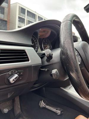 Grey BMW 320 2009 in Vilnius, with an engine capacity of 2.00 L and mileage of 408 thousand km for 3300 €, photo 34 on AUTOMOTO.COM.LV
