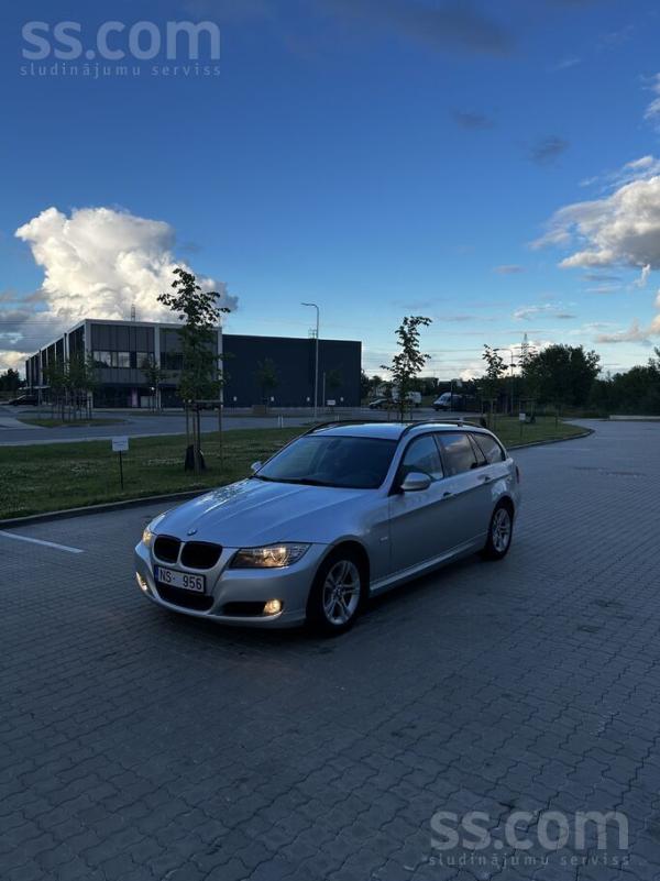 Pelēks BMW 320 2009 Rīga, ar dzinēja tilpumu 2.00 L un nobraukumu 281 tūkst. km par 4300 €, foto 2 vietnē AUTOMOTO.COM.LV