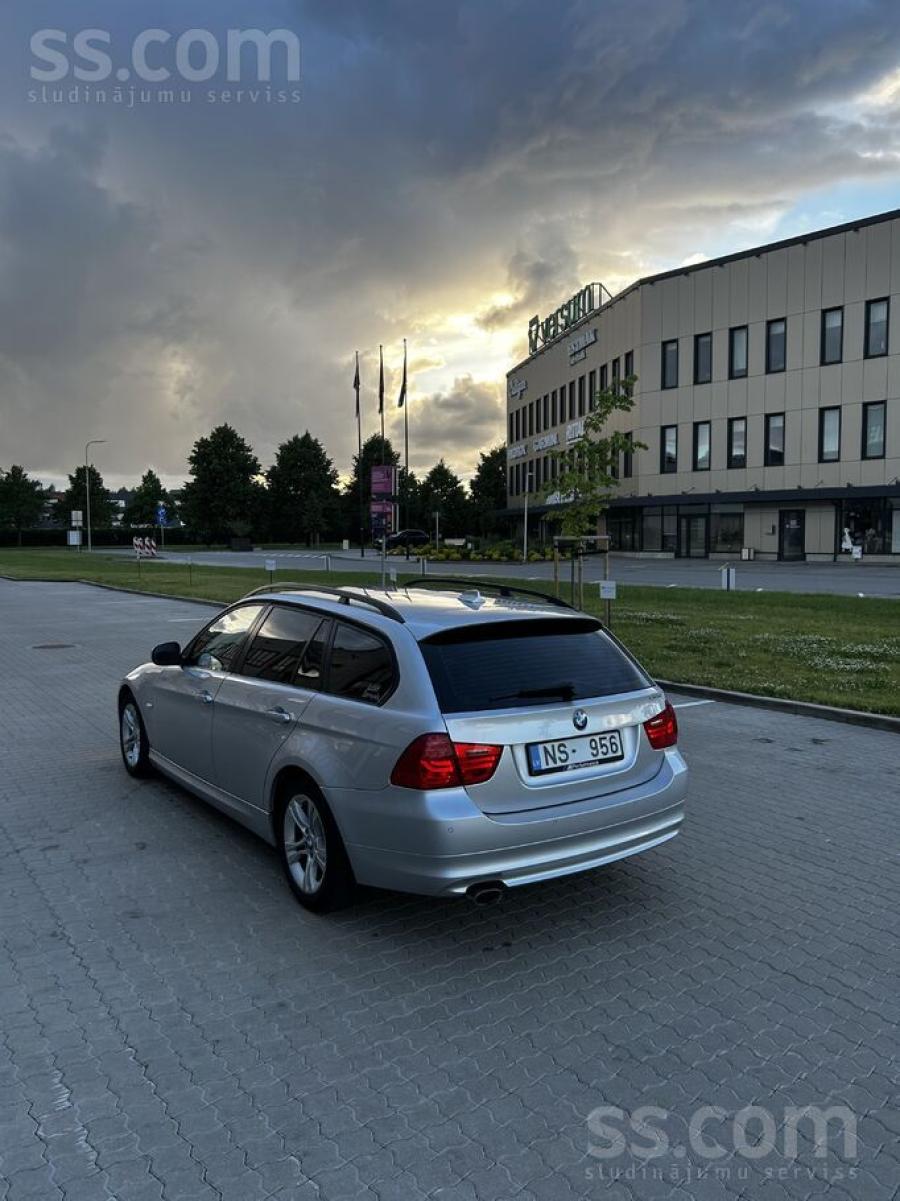 Pelēks BMW 320 2009 Rīga, ar dzinēja tilpumu 2.00 L un nobraukumu 281 tūkst. km par 4300 €, foto 4 vietnē AUTOMOTO.COM.LV
