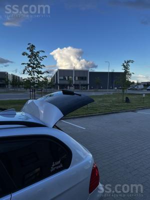 Pelēks BMW 320 2009 Rīga, ar dzinēja tilpumu 2.00 L un nobraukumu 281 tūkst. km par 4300 €, foto 6 vietnē AUTOMOTO.COM.LV