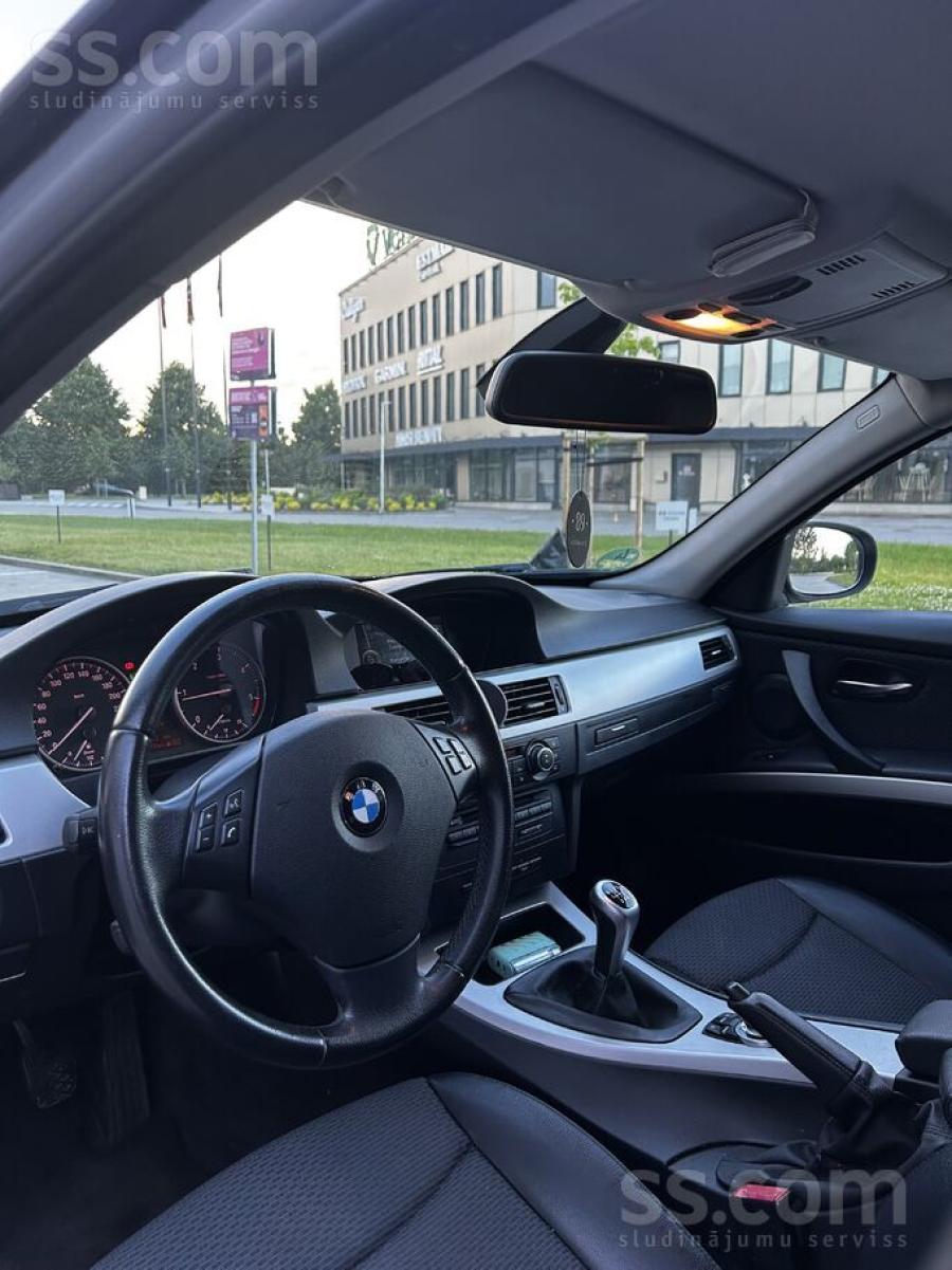 Pelēks BMW 320 2009 Rīga, ar dzinēja tilpumu 2.00 L un nobraukumu 281 tūkst. km par 4300 €, foto 8 vietnē AUTOMOTO.COM.LV