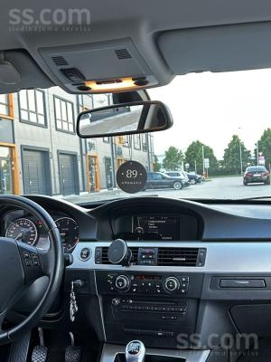 Pelēks BMW 320 2009 Rīga, ar dzinēja tilpumu 2.00 L un nobraukumu 281 tūkst. km par 4300 €, foto 9 vietnē AUTOMOTO.COM.LV