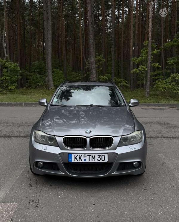 Pelēks BMW 320 2009 Druskininkai, ar dzinēja tilpumu 2.00 L un nobraukumu 288 tūkst. km par 4500 €, foto 1 vietnē AUTOMOTO.COM.LV