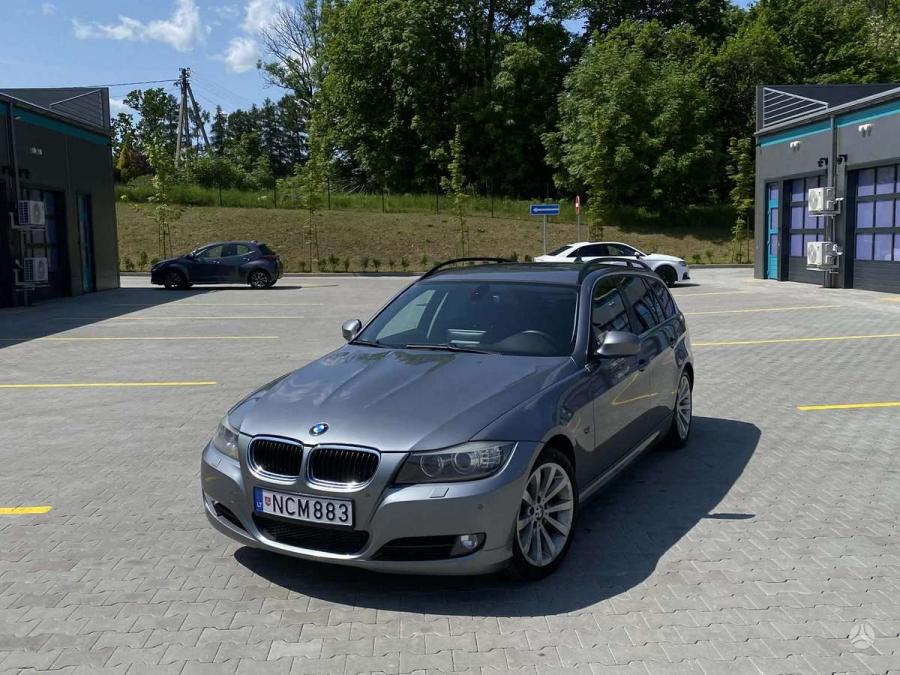 Серый БМВ 320 2009 в Вильнюс, объемом двигателя 2.00 л и пробегом 271 тыс. км за 5500 €, фото 1 на AUTOMOTO.COM.LV