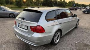 Grey BMW 320 2009 in Vilnius, with an engine capacity of 2.00 L and mileage of 296 thousand km for 3750 €, photo 4 on AUTOMOTO.COM.LV