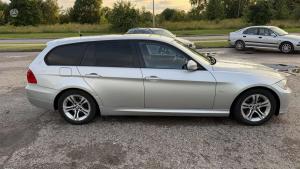 Grey BMW 320 2009 in Vilnius, with an engine capacity of 2.00 L and mileage of 296 thousand km for 3750 €, photo 7 on AUTOMOTO.COM.LV