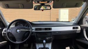 Grey BMW 320 2009 in Vilnius, with an engine capacity of 2.00 L and mileage of 296 thousand km for 3750 €, photo 12 on AUTOMOTO.COM.LV