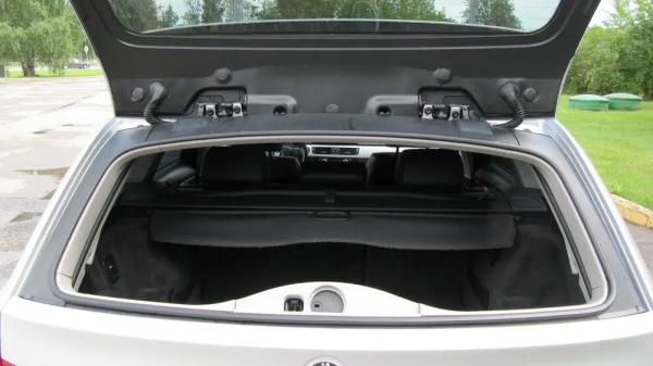 Pelēks BMW 320 2009 Rīga, ar dzinēja tilpumu 2.00 L un nobraukumu 300 tūkst. km par 5650 €, foto 5 vietnē AUTOMOTO.COM.LV