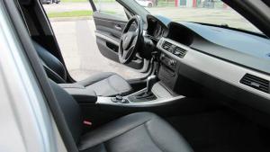 Pelēks BMW 320 2009 Rīga, ar dzinēja tilpumu 2.00 L un nobraukumu 300 tūkst. km par 5650 €, foto 11 vietnē AUTOMOTO.COM.LV