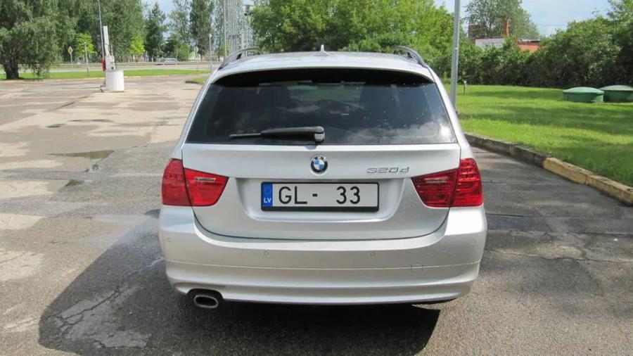 Pelēks BMW 320 2009 Rīga, ar dzinēja tilpumu 2.00 L un nobraukumu 300 tūkst. km par 5650 €, foto 18 vietnē AUTOMOTO.COM.LV