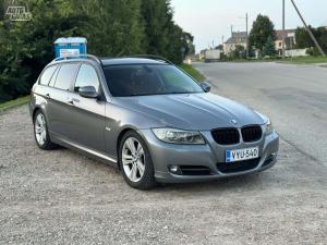 Pelēks BMW 320 2009 Tauragė, ar dzinēja tilpumu 2.00 L un nobraukumu 312 tūkst. km par 3499 €, foto  vietnē AUTOMOTO.COM.LV