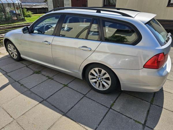 Pelēks BMW 320 2009 Gargždai, ar dzinēja tilpumu 2.00 L un nobraukumu 264 tūkst. km par 3600 €, foto 3 vietnē AUTOMOTO.COM.LV