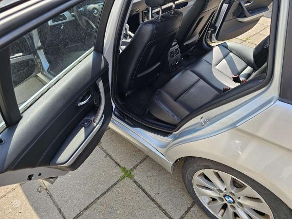 Pelēks BMW 320 2009 Gargždai, ar dzinēja tilpumu 2.00 L un nobraukumu 264 tūkst. km par 3600 €, foto 7 vietnē AUTOMOTO.COM.LV