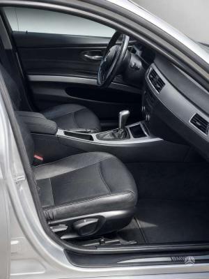 Pelēks BMW 320 2009 Gargždai, ar dzinēja tilpumu 2.00 L un nobraukumu 264 tūkst. km par 3600 €, foto 15 vietnē AUTOMOTO.COM.LV