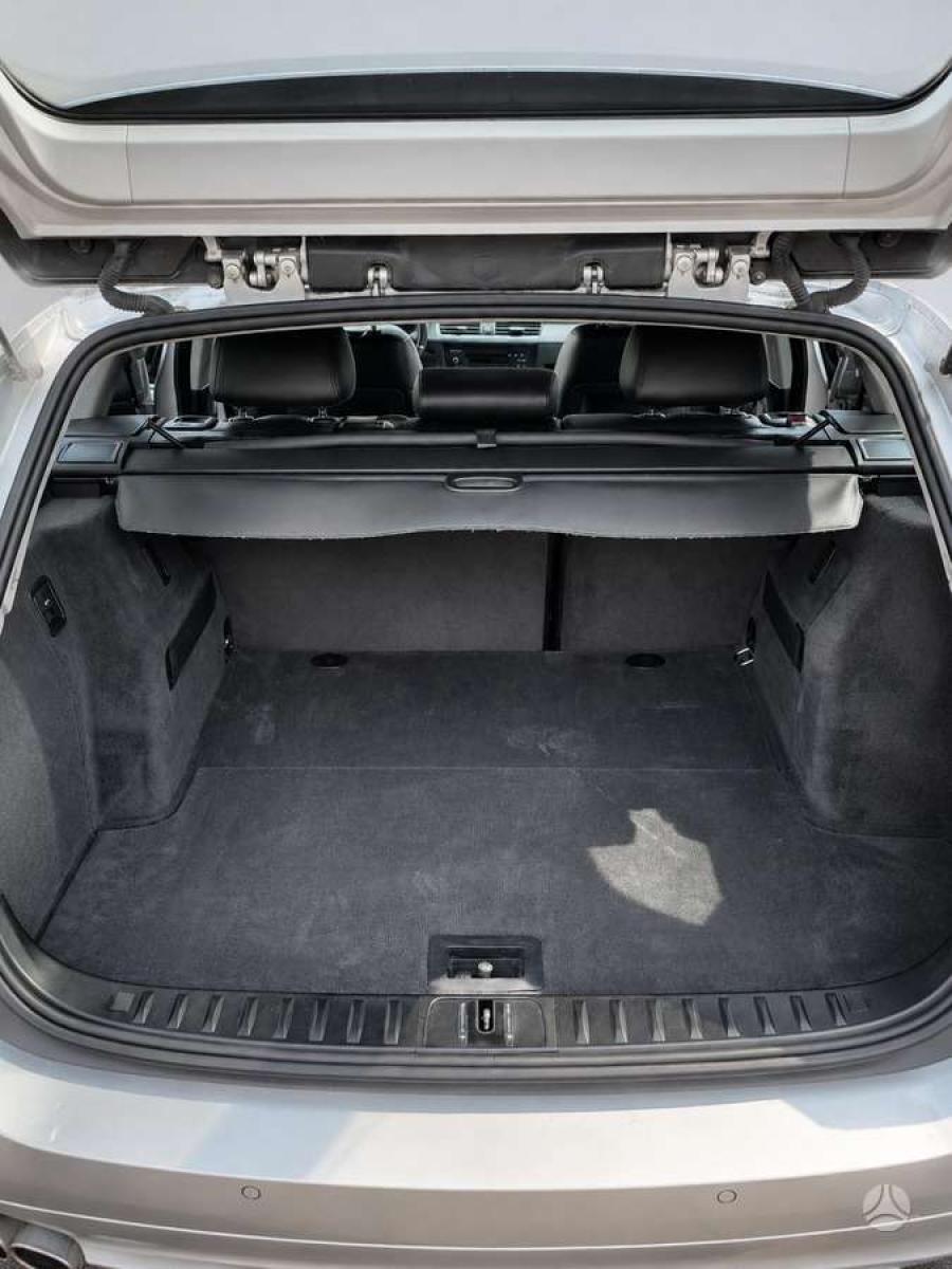 Pelēks BMW 320 2009 Gargždai, ar dzinēja tilpumu 2.00 L un nobraukumu 264 tūkst. km par 3600 €, foto 16 vietnē AUTOMOTO.COM.LV