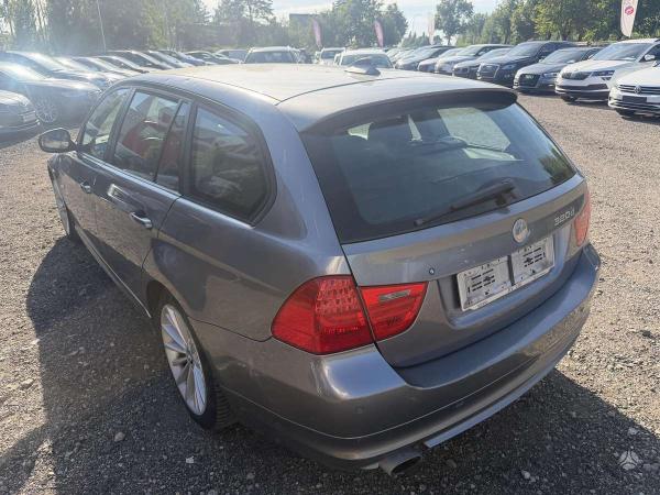 Pelēks BMW 320 2009 Kauņa, ar dzinēja tilpumu 2.00 L un nobraukumu 283 tūkst. km par 2850 €, foto 2 vietnē AUTOMOTO.COM.LV