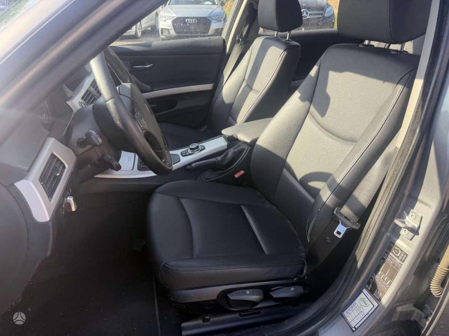 Pelēks BMW 320 2009 Kauņa, ar dzinēja tilpumu 2.00 L un nobraukumu 283 tūkst. km par 2850 €, foto 10 vietnē AUTOMOTO.COM.LV
