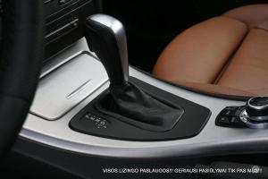 Pelēks BMW 320 2009 Kretinga, ar dzinēja tilpumu 2.00 L un nobraukumu 270 tūkst. km par 6299 €, foto 23 vietnē AUTOMOTO.COM.LV
