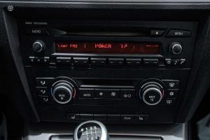 Grey BMW 320 2009 in Kaunas, with an engine capacity of 2.00 L and mileage of 221 thousand km for 4990 €, photo 14 on AUTOMOTO.COM.LV