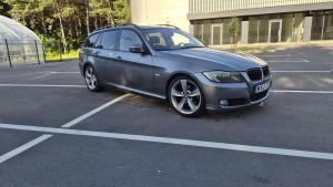 Pelēks BMW 320 2009 Utena, ar dzinēja tilpumu 2.00 L un nobraukumu 370 tūkst. km par 3800 €, foto 3 vietnē AUTOMOTO.COM.LV