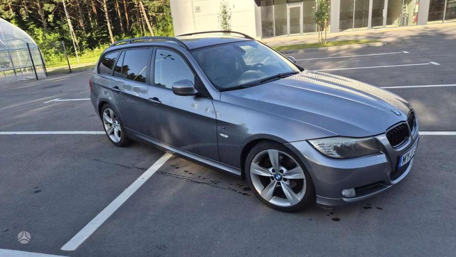 Pelēks BMW 320 2009 Utena, ar dzinēja tilpumu 2.00 L un nobraukumu 370 tūkst. km par 3800 €, foto 4 vietnē AUTOMOTO.COM.LV