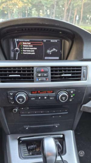 Pelēks BMW 320 2009 Utena, ar dzinēja tilpumu 2.00 L un nobraukumu 370 tūkst. km par 3800 €, foto 10 vietnē AUTOMOTO.COM.LV