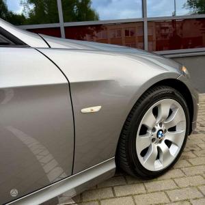 Pelēks BMW 320 2009 Kaišiadorys, ar dzinēja tilpumu 2.00 L un nobraukumu 280 tūkst. km par 4200 €, foto 15 vietnē AUTOMOTO.COM.LV