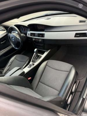 Pelēks BMW 320 2009 Kaišiadorys, ar dzinēja tilpumu 2.00 L un nobraukumu 280 tūkst. km par 4200 €, foto 26 vietnē AUTOMOTO.COM.LV