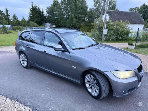 Grey BMW 320 2009 in Vilnius, with an engine capacity of 2.00 L and mileage of 286 thousand km for 3300 €, photo 4 on AUTOMOTO.COM.LV