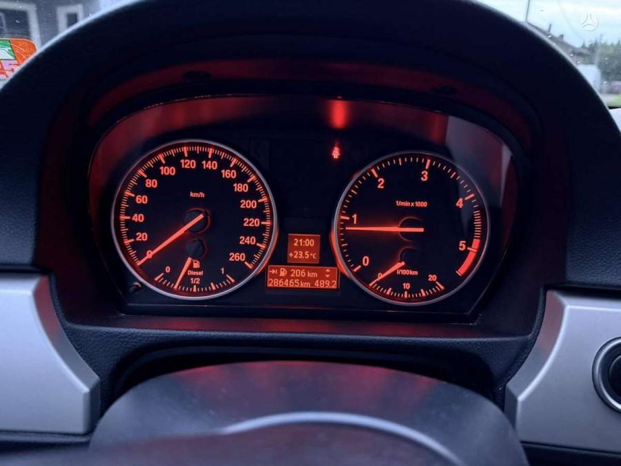 Серый БМВ 320 2009 в Вильнюс, объемом двигателя 2.00 л и пробегом 286 тыс. км за 3300 €, фото 15 на AUTOMOTO.COM.LV