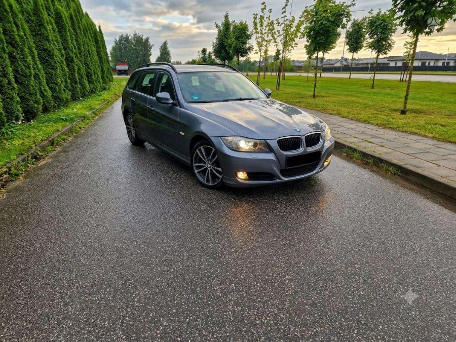 Grey BMW 320 2009 in Panevezys, with an engine capacity of 2.00 L and mileage of 260 thousand km for 3650 €, photo 3 on AUTOMOTO.COM.LV