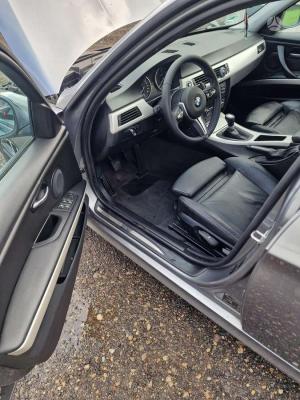 Grey BMW 320 2009 in Panevezys, with an engine capacity of 2.00 L and mileage of 260 thousand km for 3650 €, photo 10 on AUTOMOTO.COM.LV