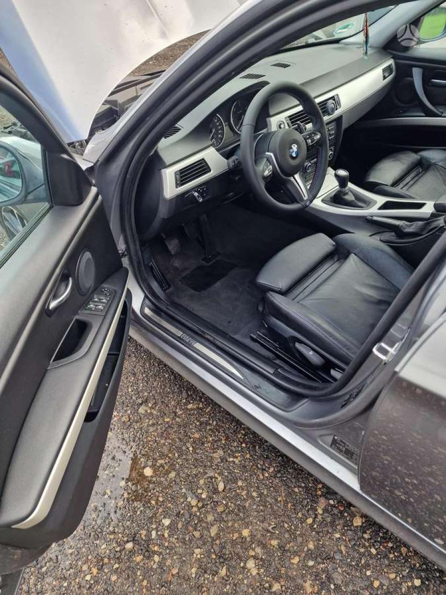 Grey BMW 320 2009 in Panevezys, with an engine capacity of 2.00 L and mileage of 260 thousand km for 3650 €, photo 10 on AUTOMOTO.COM.LV