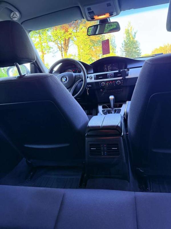 Pelēks BMW 320 2009 Alīta, ar dzinēja tilpumu 2.00 L un nobraukumu 250 tūkst. km par 4400 €, foto 10 vietnē AUTOMOTO.COM.LV