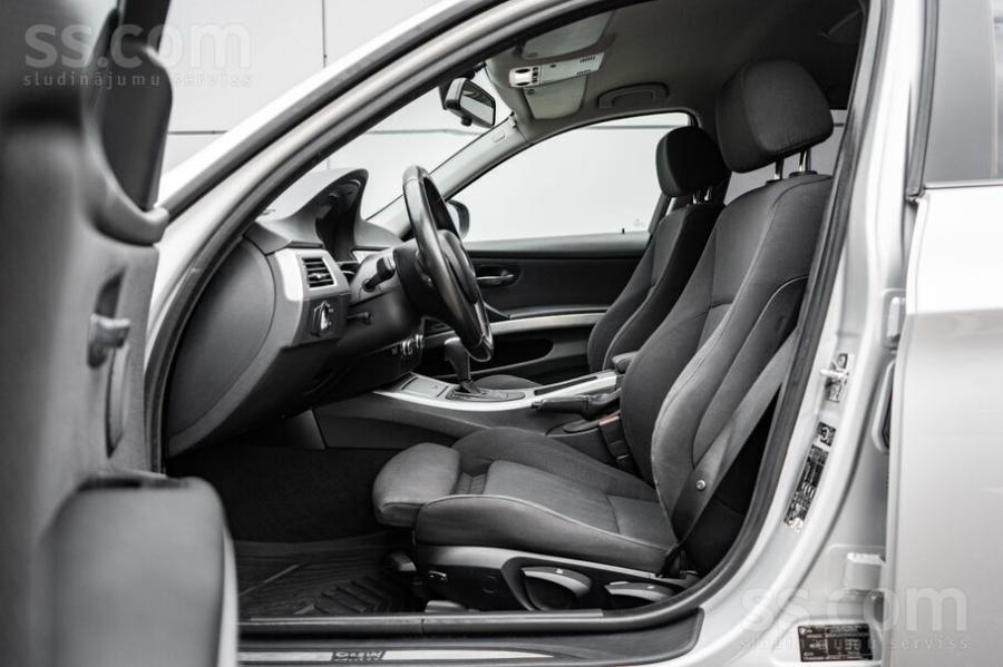 Grey BMW 320 2009 in Riga, with an engine capacity of 2.00 L and mileage of 283 thousand km for 2995 €, photo 9 on AUTOMOTO.COM.LV