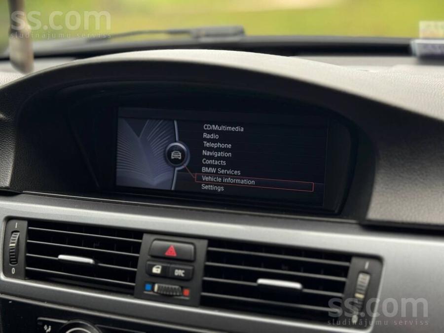 Grey BMW 320 2009 in Riga, with an engine capacity of 2.00 L and mileage of 315 thousand km for 3950 €, photo 17 on AUTOMOTO.COM.LV