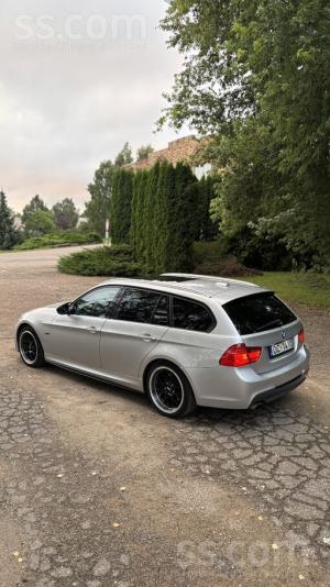Grey BMW 320 2009 in Saldus, with an engine capacity of 2.00 L and mileage of 339 thousand km for 6550 €, photo  on AUTOMOTO.COM.LV
