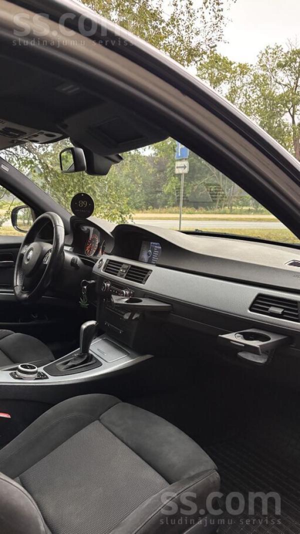Pelēks BMW 320 2009 Saldus, ar dzinēja tilpumu 2.00 L un nobraukumu 339 tūkst. km par 6550 €, foto 9 vietnē AUTOMOTO.COM.LV