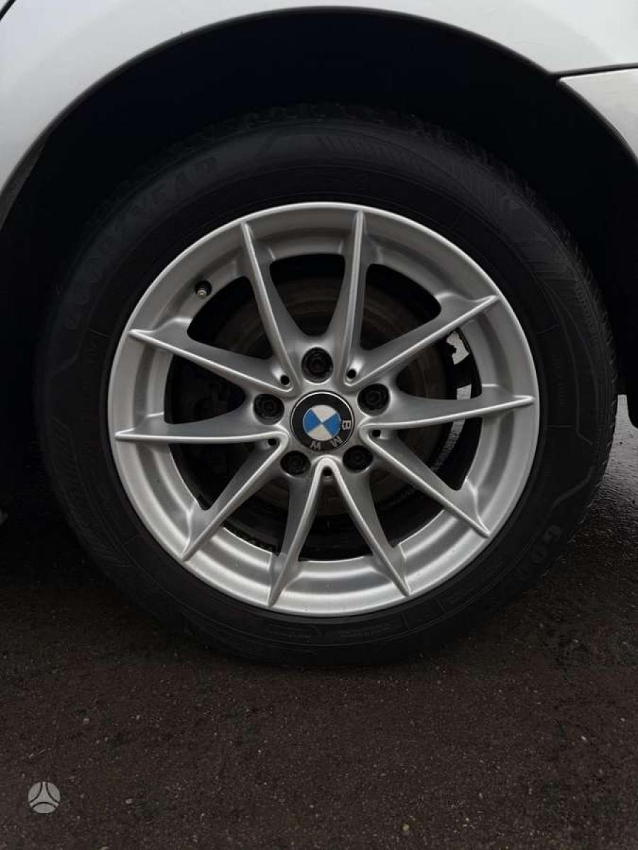 Pelēks BMW 320 2010 Panevēža, ar dzinēja tilpumu 0.00 L un nobraukumu 278 tūkst. km par 4599 €, foto 12 vietnē AUTOMOTO.COM.LV