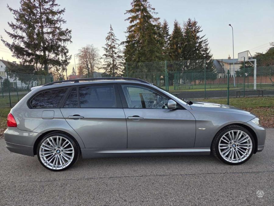 Pelēks BMW 320 2010 Vilkaviškis, ar dzinēja tilpumu 0.00 L un nobraukumu 262 tūkst. km par 3750 €, foto 5 vietnē AUTOMOTO.COM.LV