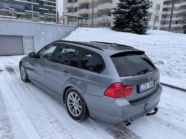 Grey BMW 320 2010 in Vilnius, with an engine capacity of 2.00 L and mileage of 401 thousand km for 2600 €, photo 9 on AUTOMOTO.COM.LV